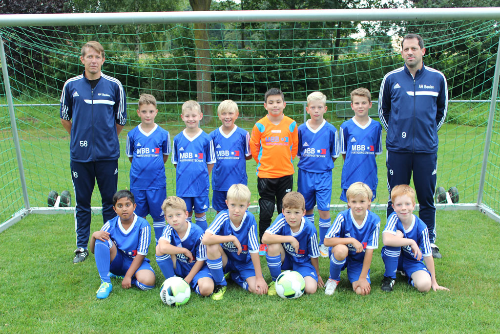 Mannschaftsfoto und Ansprechpartner E – Junioren U10 - Sportverein Blau ...